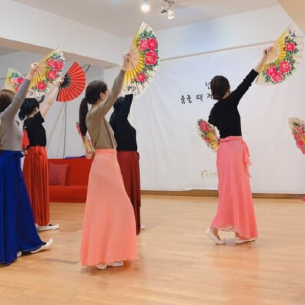 Traditional korean dance class – ₩77,000 ~ - K stay | 케이스테이