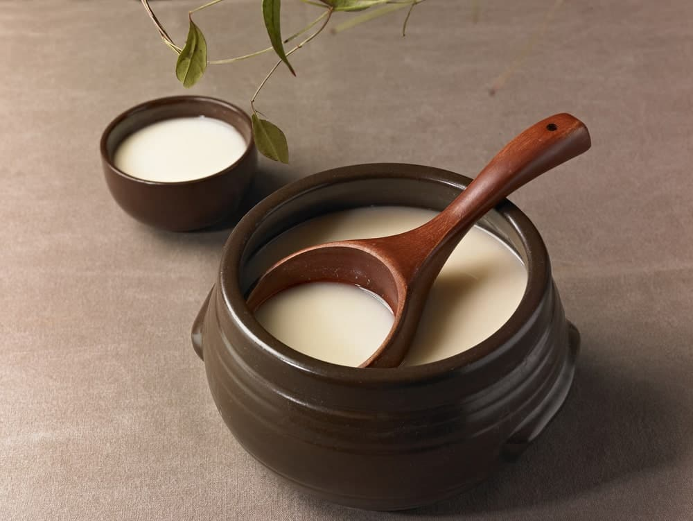 Makgeolli: Traditional Korean Rice Wine - K stay | 케이스테이